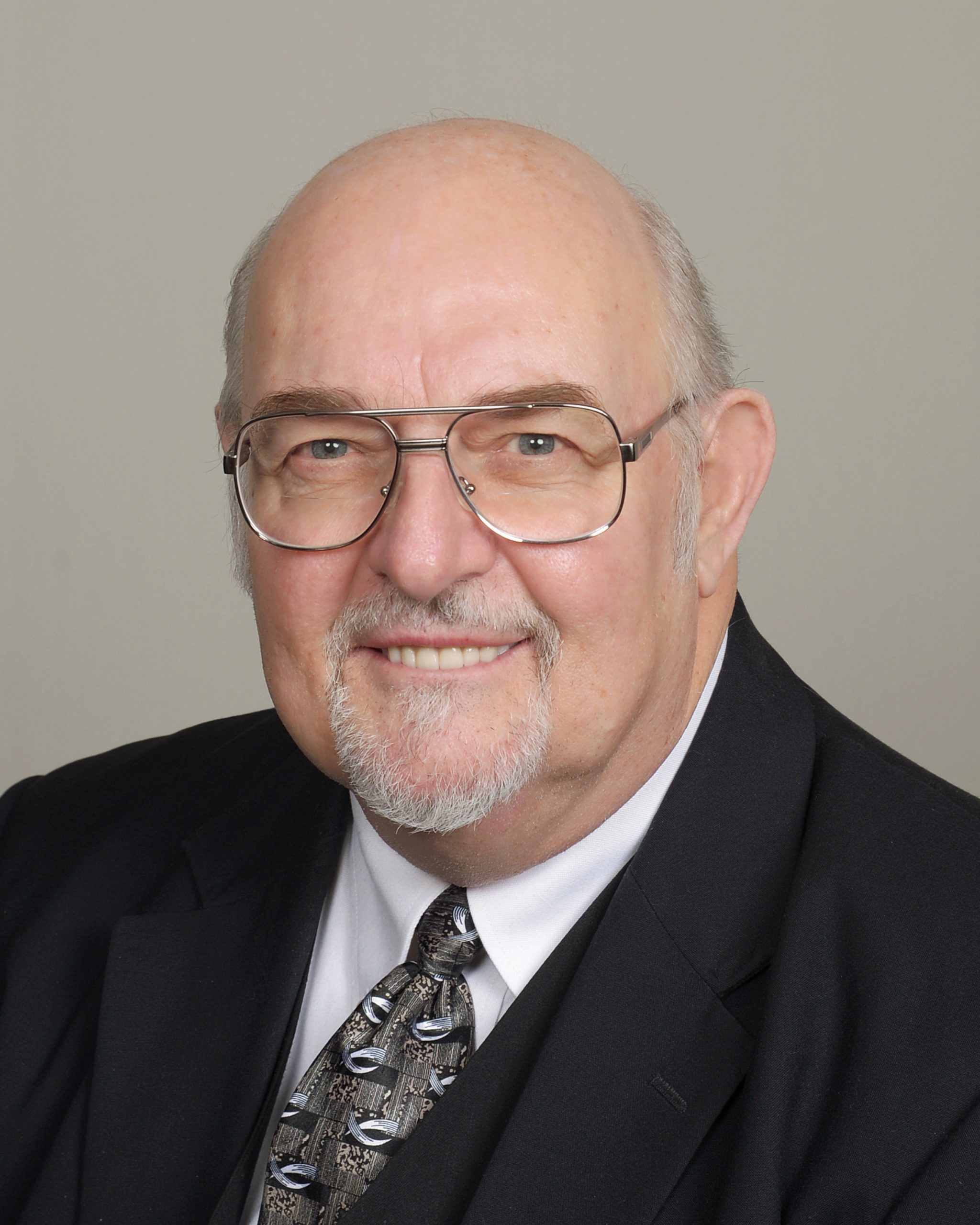 Pastor Wolfe Retires | OUTLOOK magazine