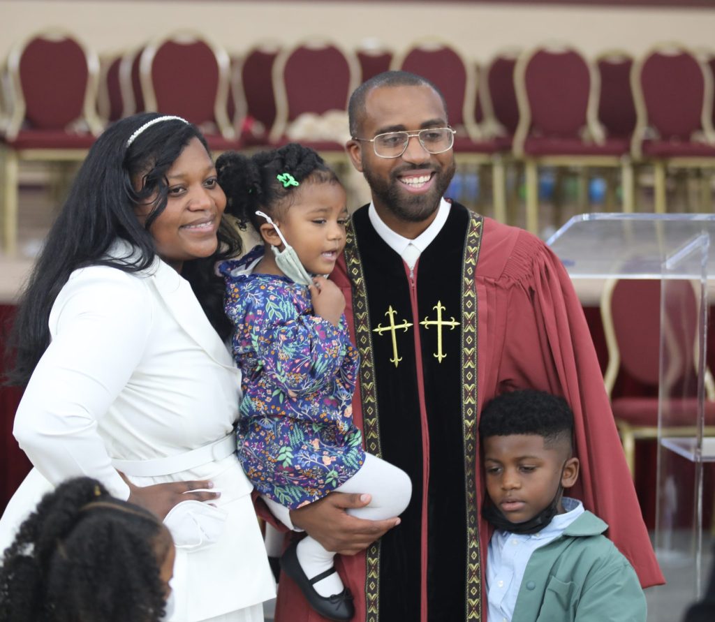 Two Pastors Ordained During Conference-Wide Ceremony | OUTLOOK magazine