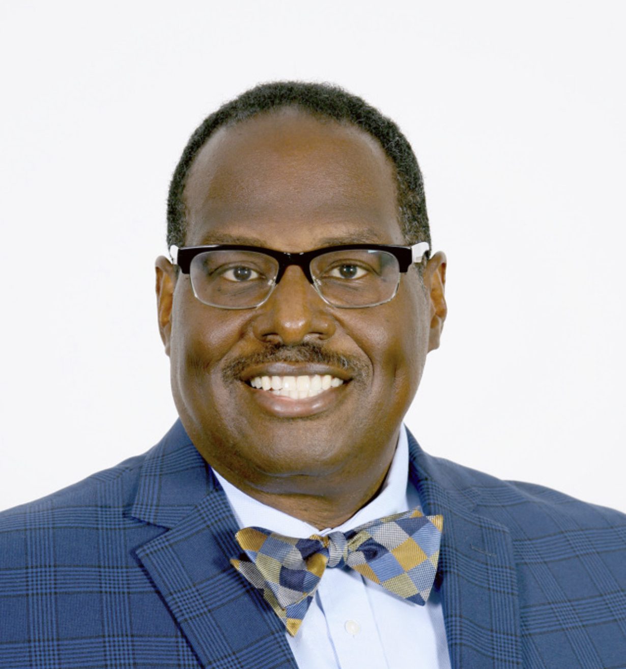 DANIEL HONORÉ ON LEADING BOTH STATE AND REGIONAL CONFERENCES | OUTLOOK ...