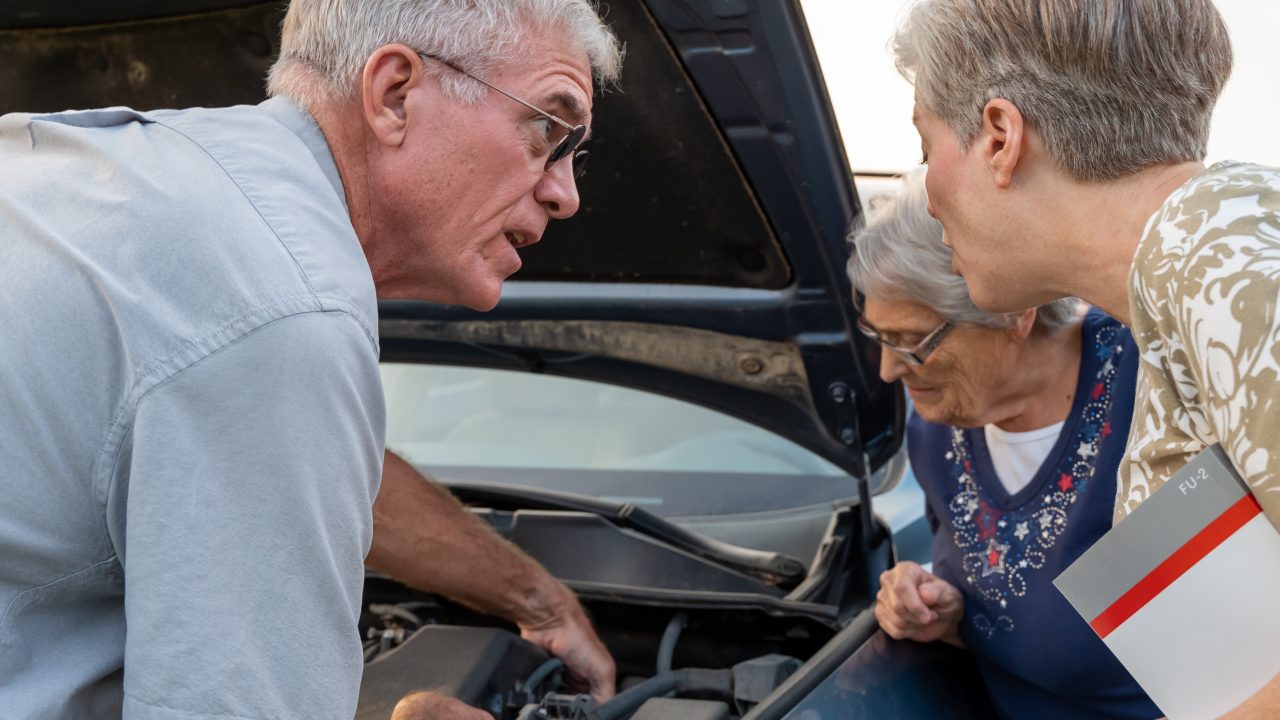 Congregation Holds Car Clinic to Help Women | OUTLOOK magazine