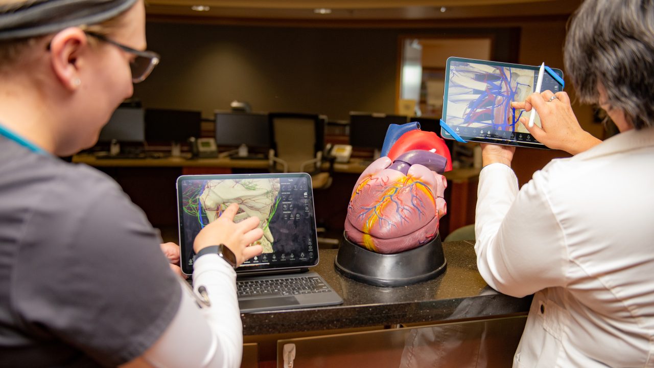 Complimentary iPads Enhance Education for AdventHealth University ...