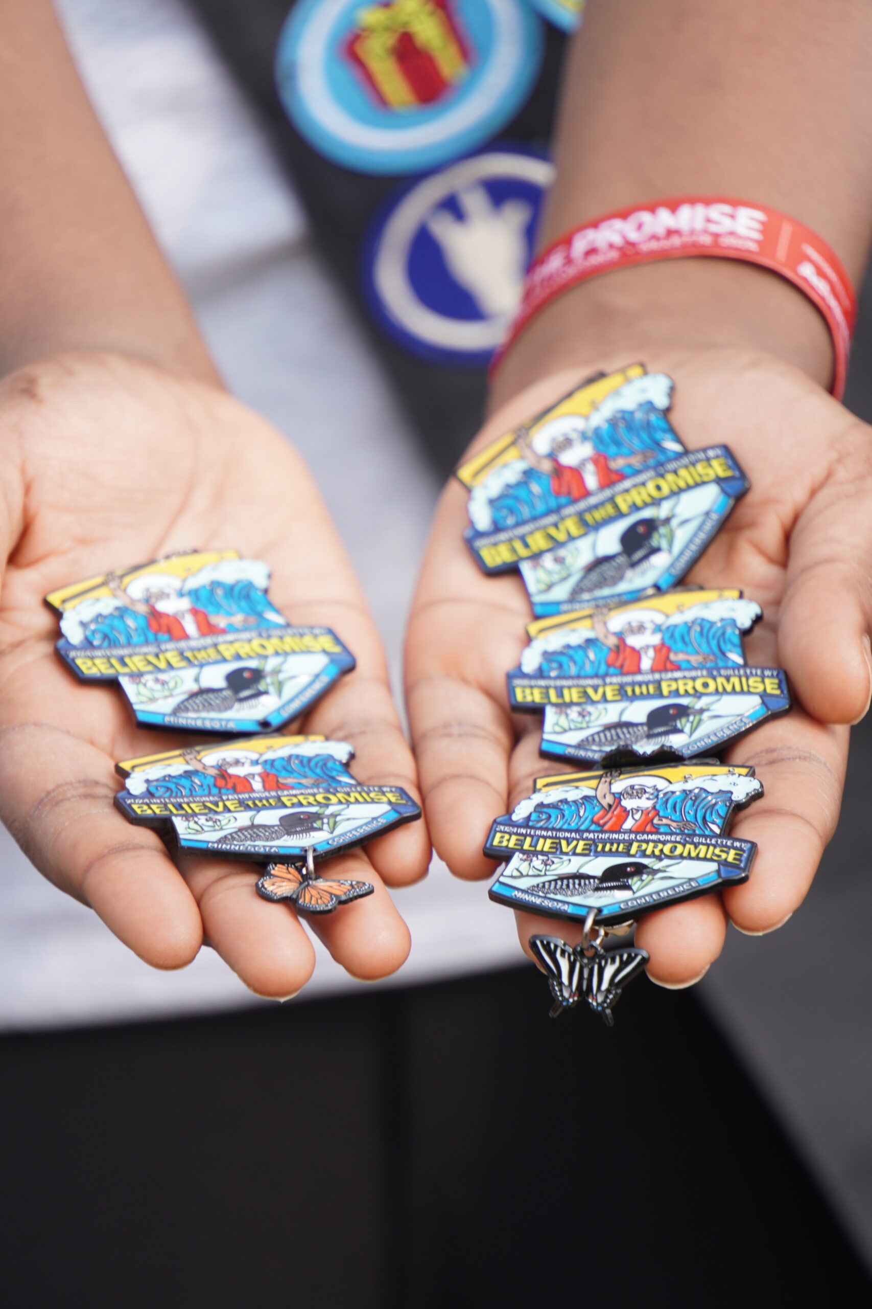 Teen Pathfinder’s Design Wins Conference Pin Contest | OUTLOOK magazine